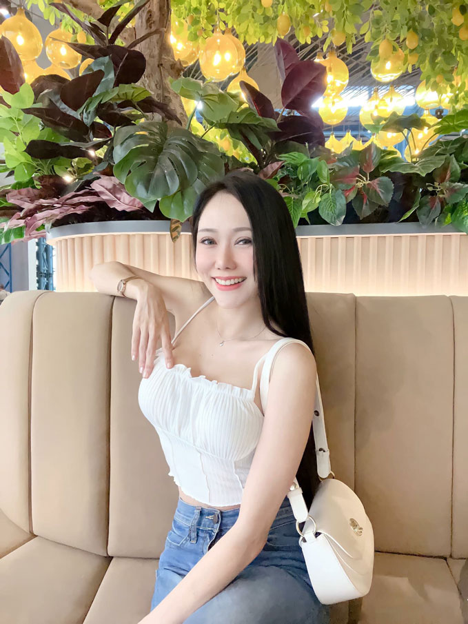 ส่องวาร์ป น้องAvalyn Newz สาวสวย Onlyfans ขาวเซ็กซี่ไฟหน้าอกสะบึ้ม